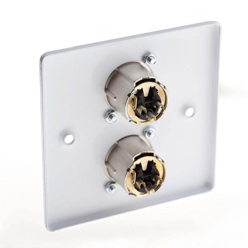 RP-9076 Double Mic wall-mounted plate - XLT SYSTEMS